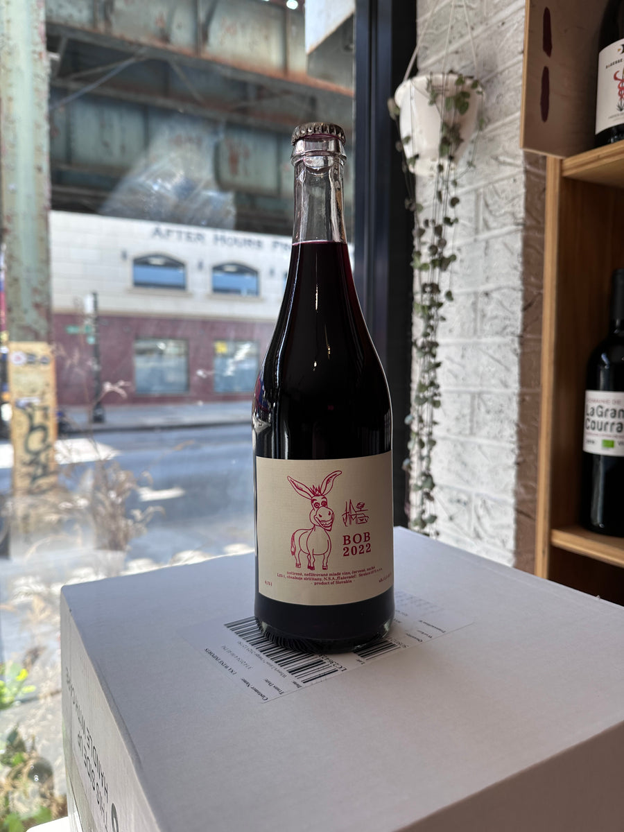 Strekov Bob – Heart's Wine & Spirits